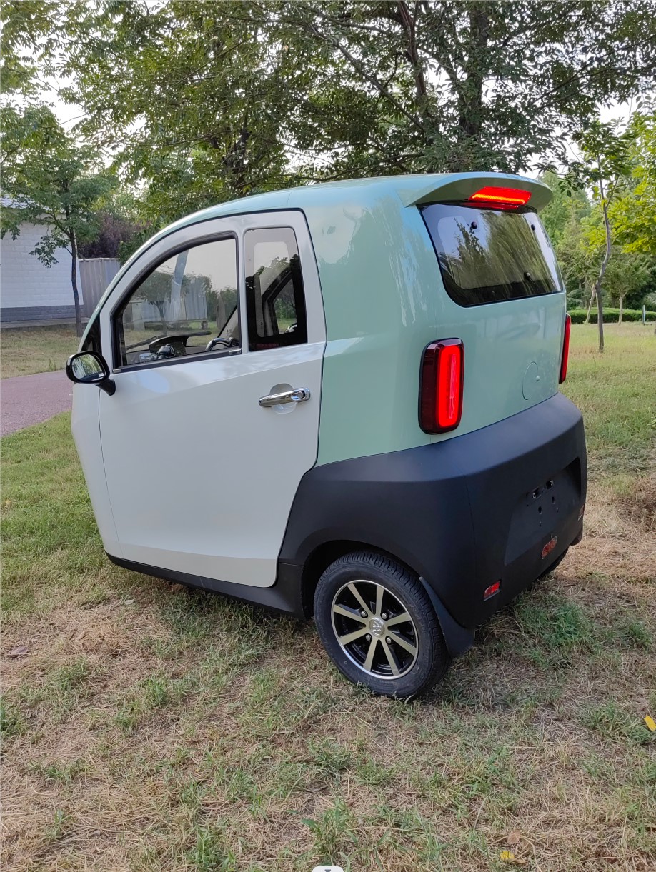 Enclosed passenger hot adult eec electric cabin scooter 3 wheel ...